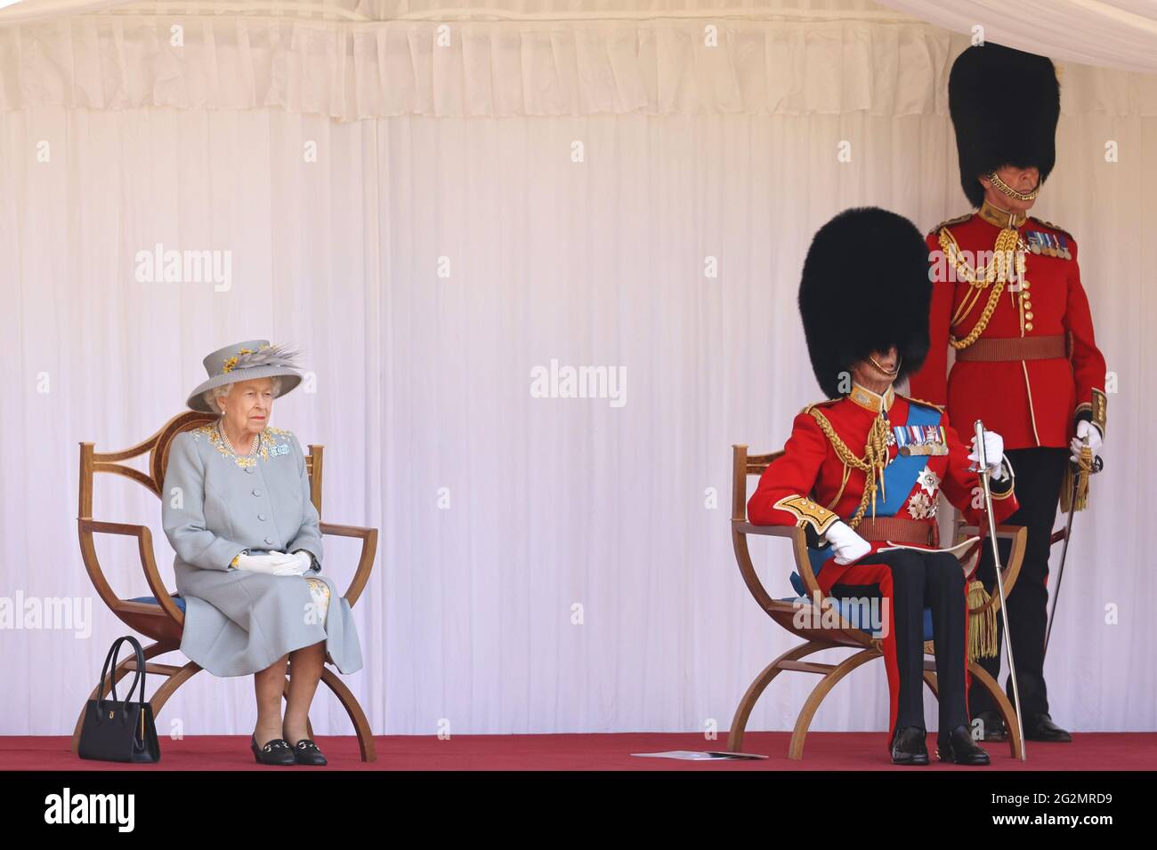Queen Elizabeth II, the Duke of Kent and Lt Col Charles Richards ...