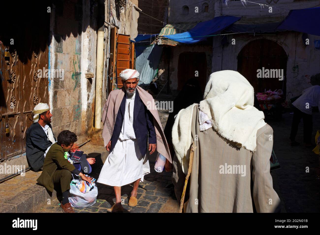 The old sanaa souk hi-res stock photography and images - Alamy