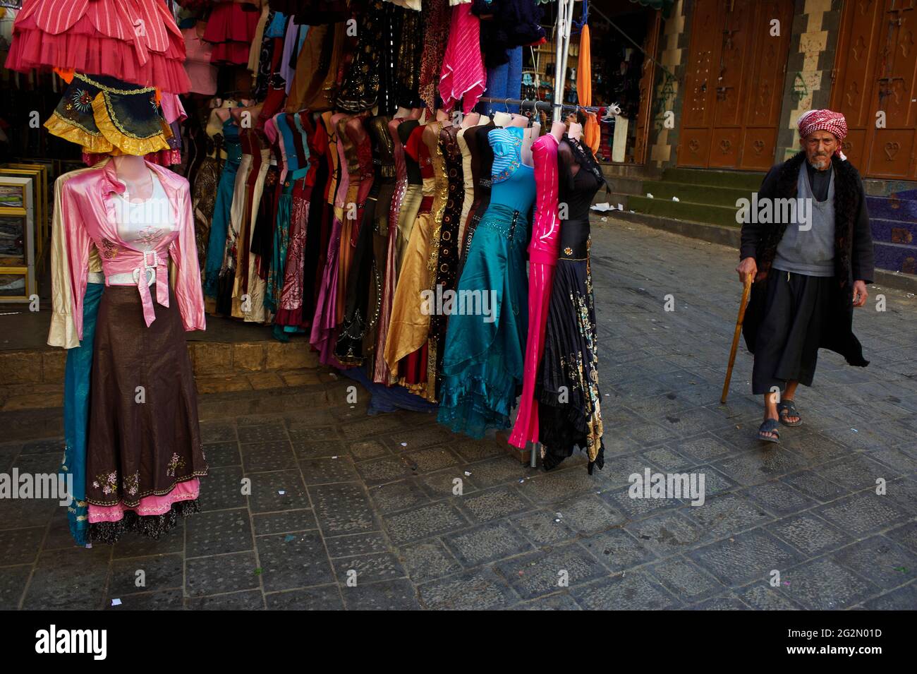 Yemen, Sanaa, souk in the Old Town, Unesco World Heritage Stock Photo ...