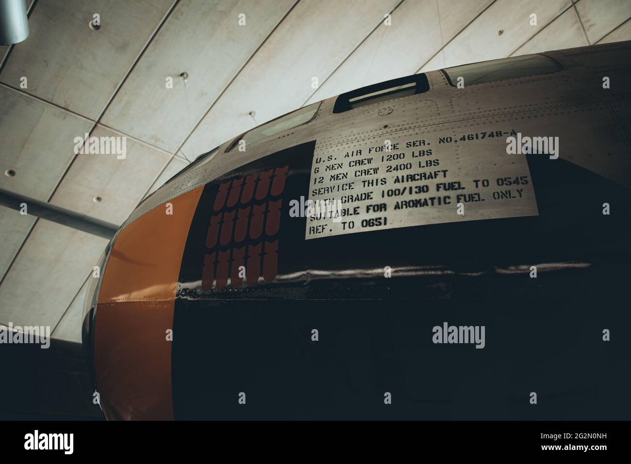 Red marks window hi-res stock photography and images - Alamy