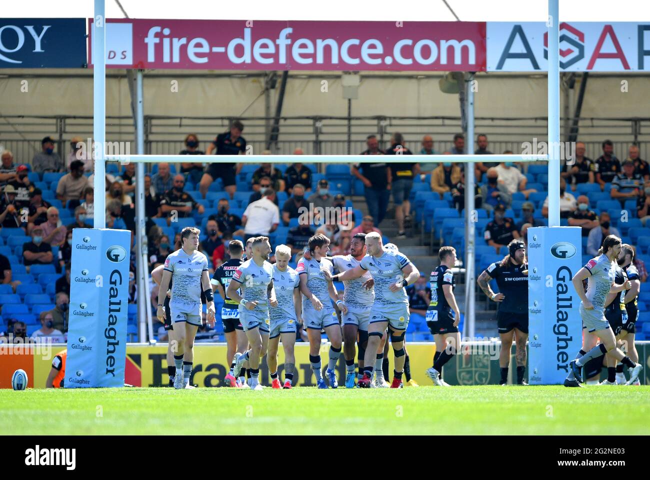 Sale sharks players celebrates hi-res stock photography and images - Alamy
