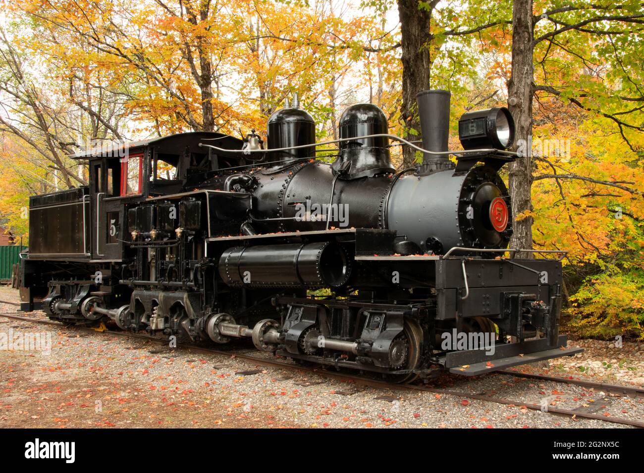 Coal and steam powered locomotive hi-res stock photography and images ...
