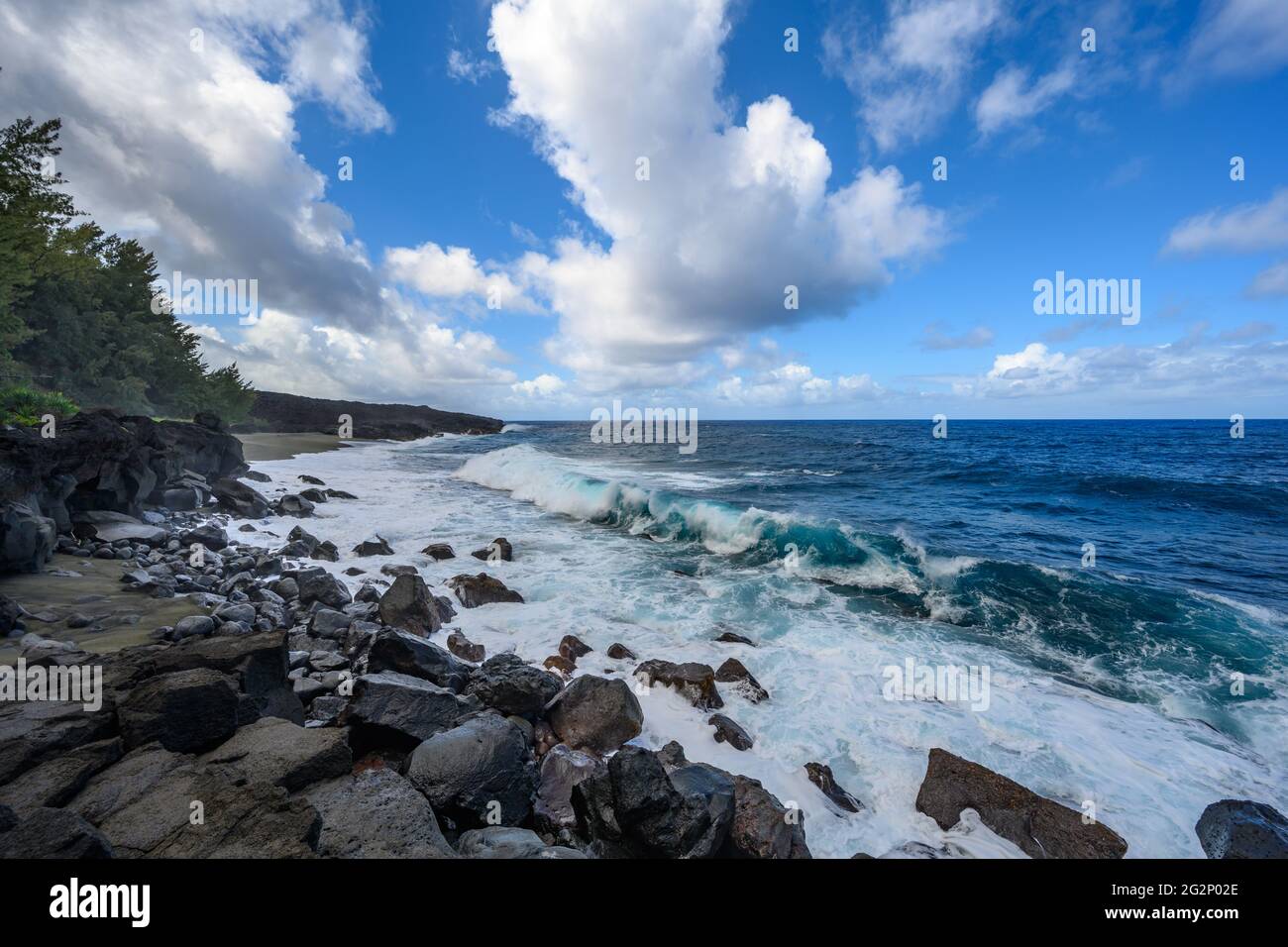 Lava felsen strand hi-res stock photography and images - Alamy