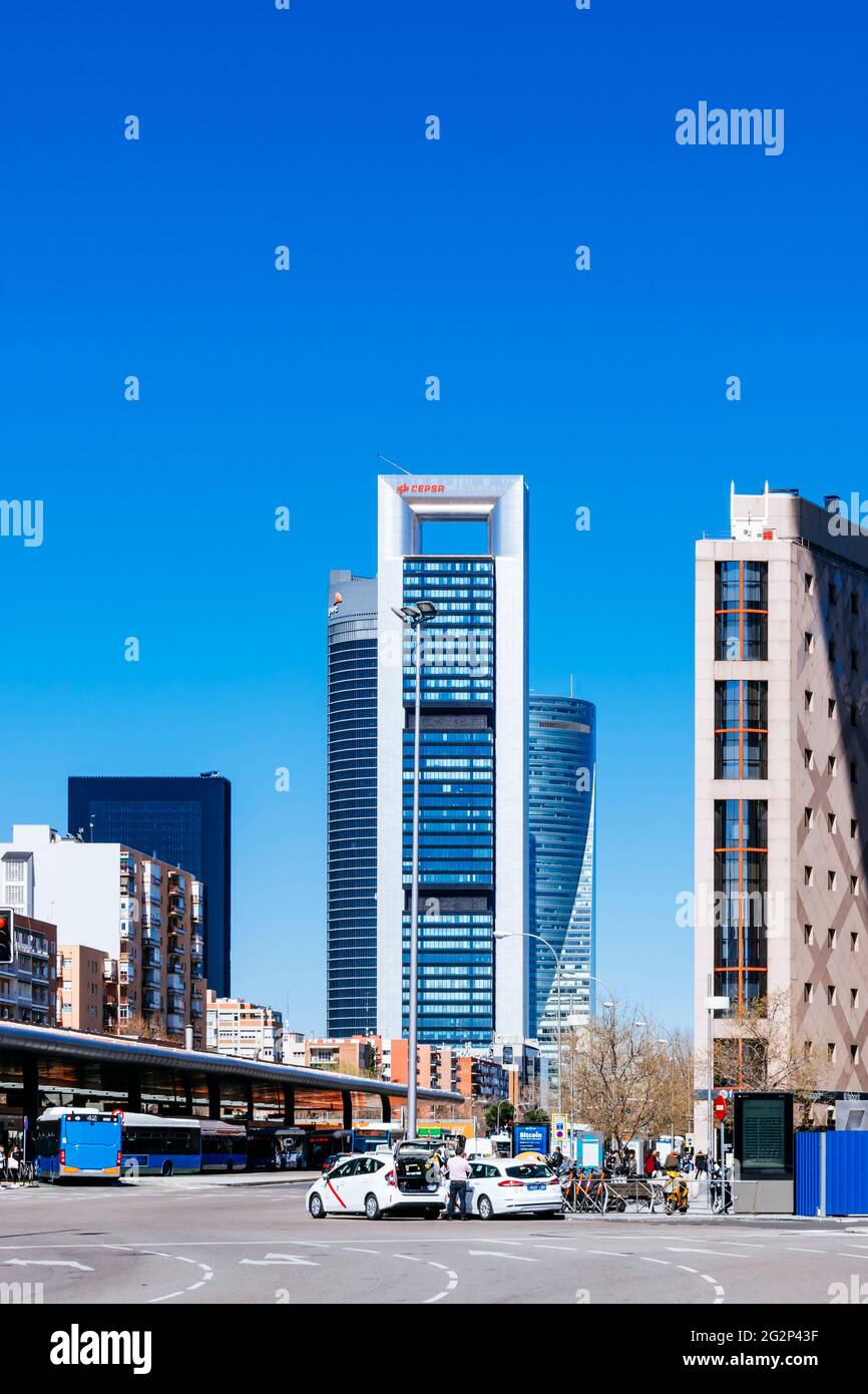 Madrid finance and business district hi-res stock photography and ...