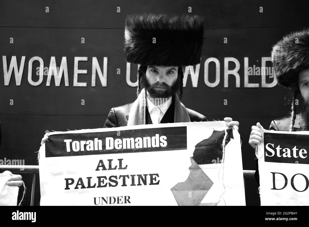 Palestinian state Black and White Stock Photos & Images - Alamy