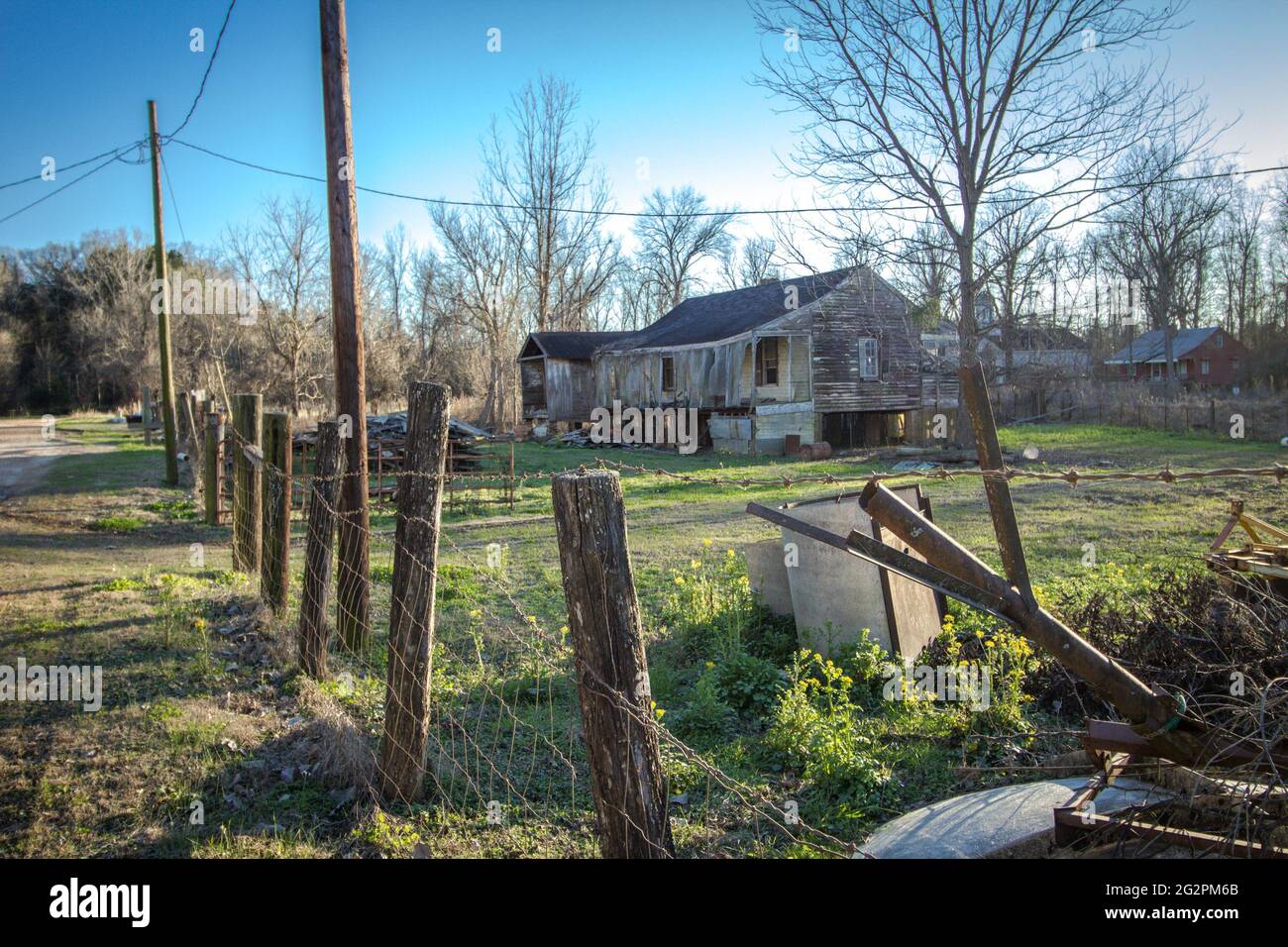 Fence and farmhouse in ghost town of Rodney, Mississippi Stock Photo ...