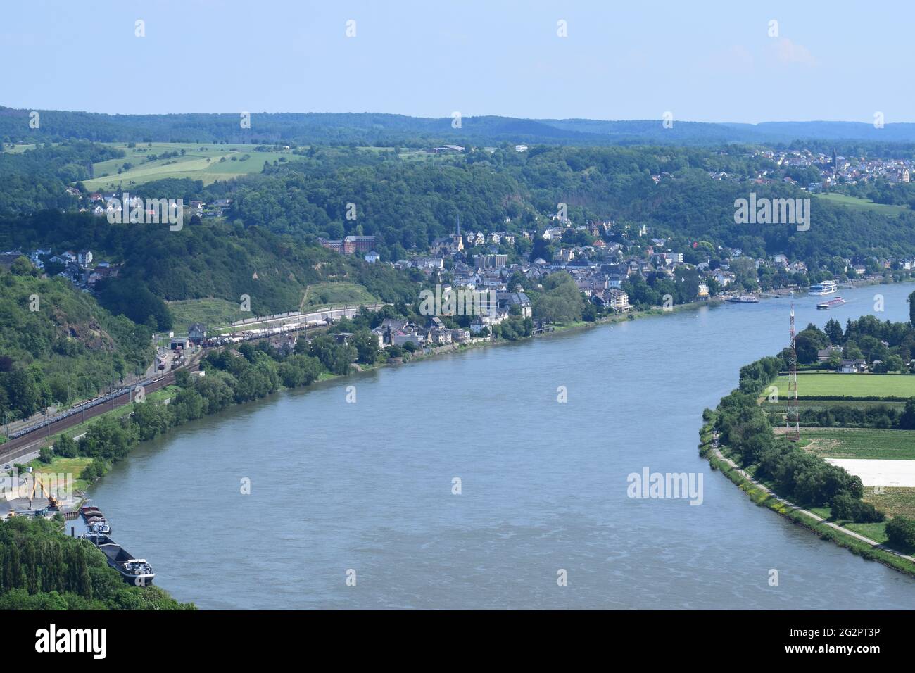 Rhine between Linz and Remagen Stock Photo - Alamy
