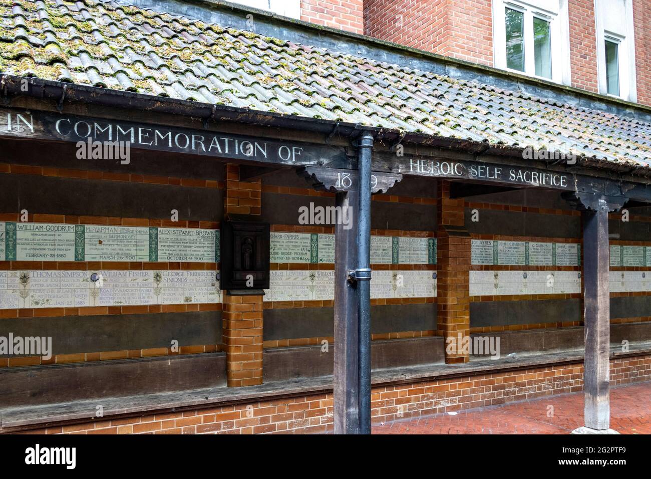 LONDON ENGLAND POSTMAN'S PARK MEMORIAL TO HEROIC SELF- SACRIFICE ...