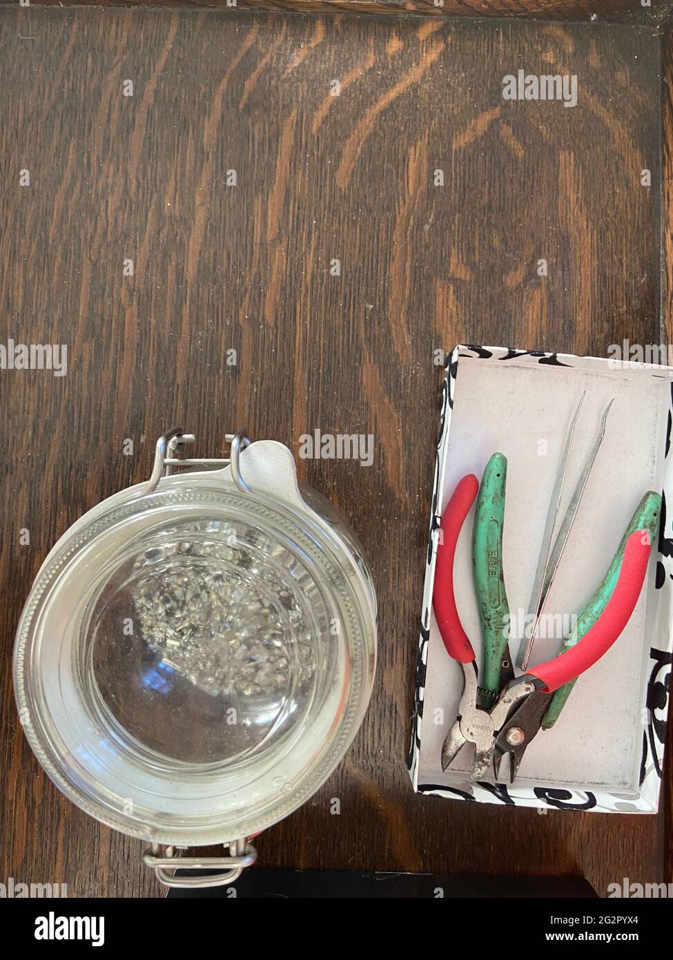 Platinum coating hi-res stock photography and images - Alamy