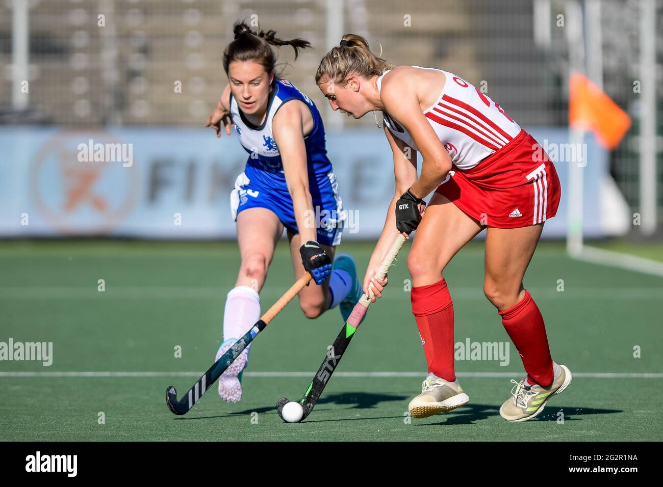 AMSTELVEEN, NETHERLANDS - JUNE 12: Bronwyn Shields of Scotland and Lily ...