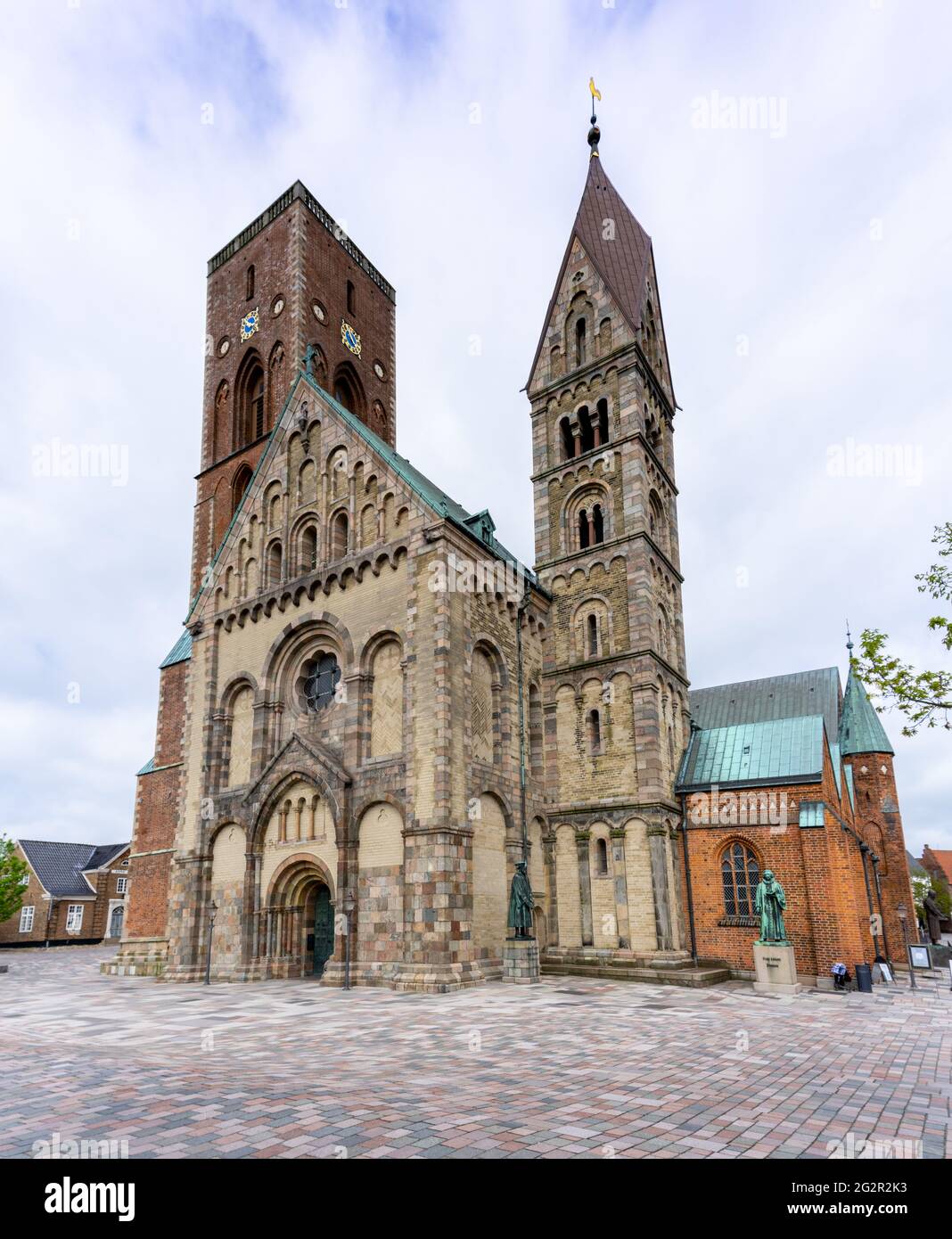Ribe cathedral square hi-res stock photography and images - Alamy