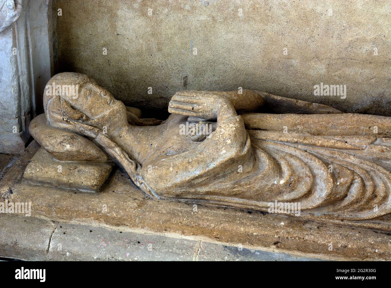 14th century effigy of a woman, St. Mary the Virgin Church, Hampton ...