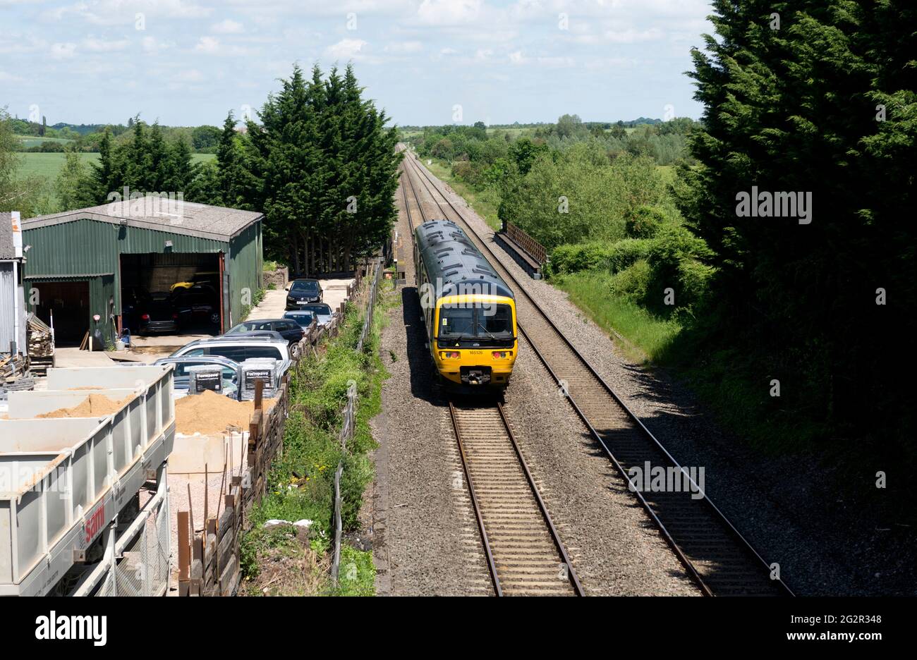 GWR class 165 diesel train at Enslow, Oxfordshire, England, UK Stock ...