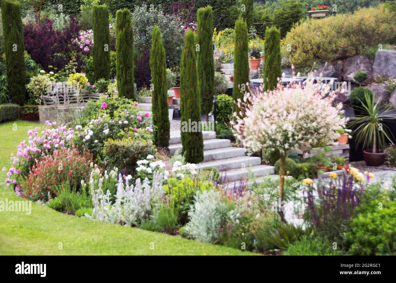 Italian sunken garden hi-res stock photography and images - Alamy