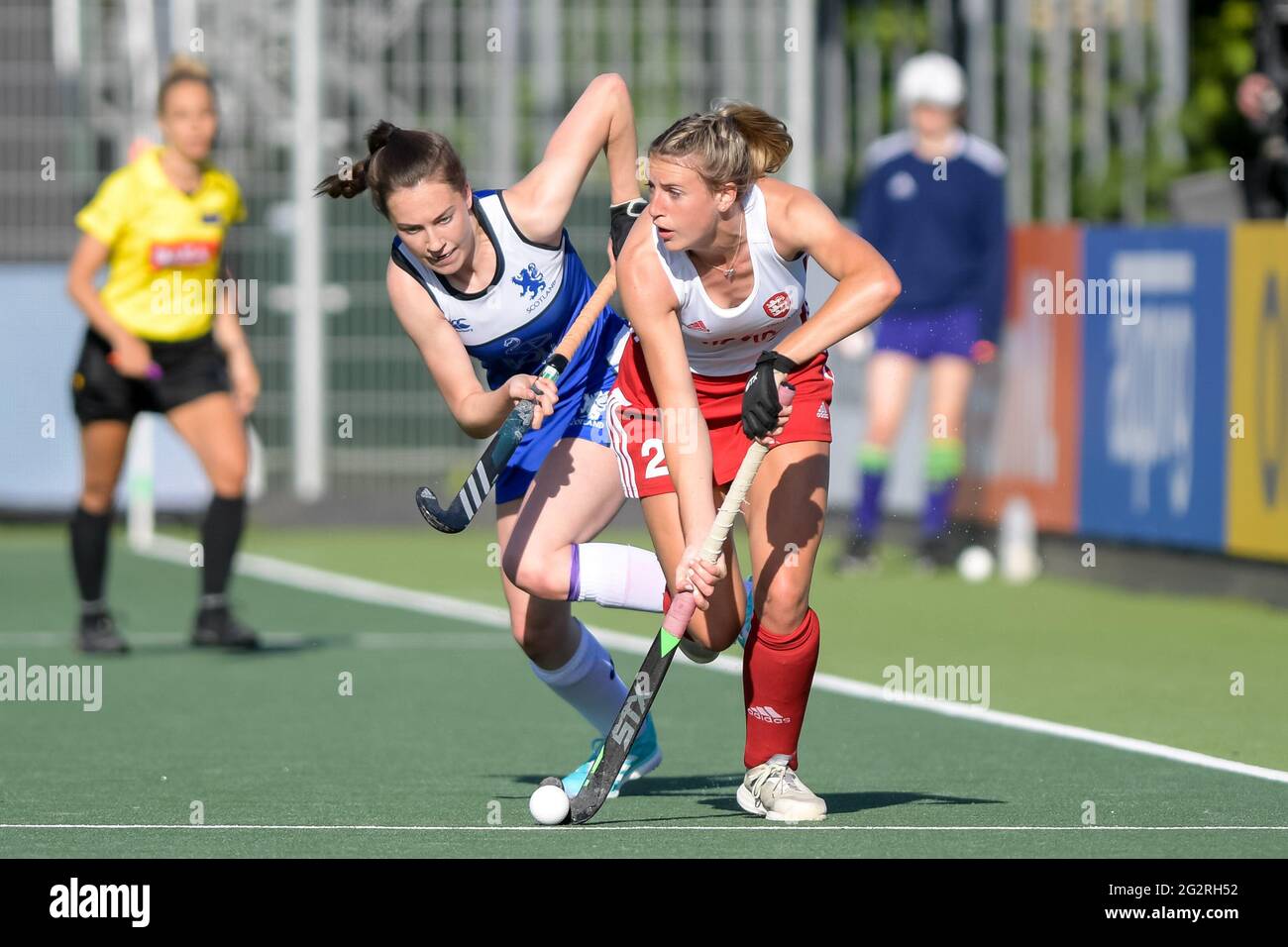 AMSTELVEEN, NETHERLANDS - JUNE 12: Bronwyn Shields of Scotland and Lily ...