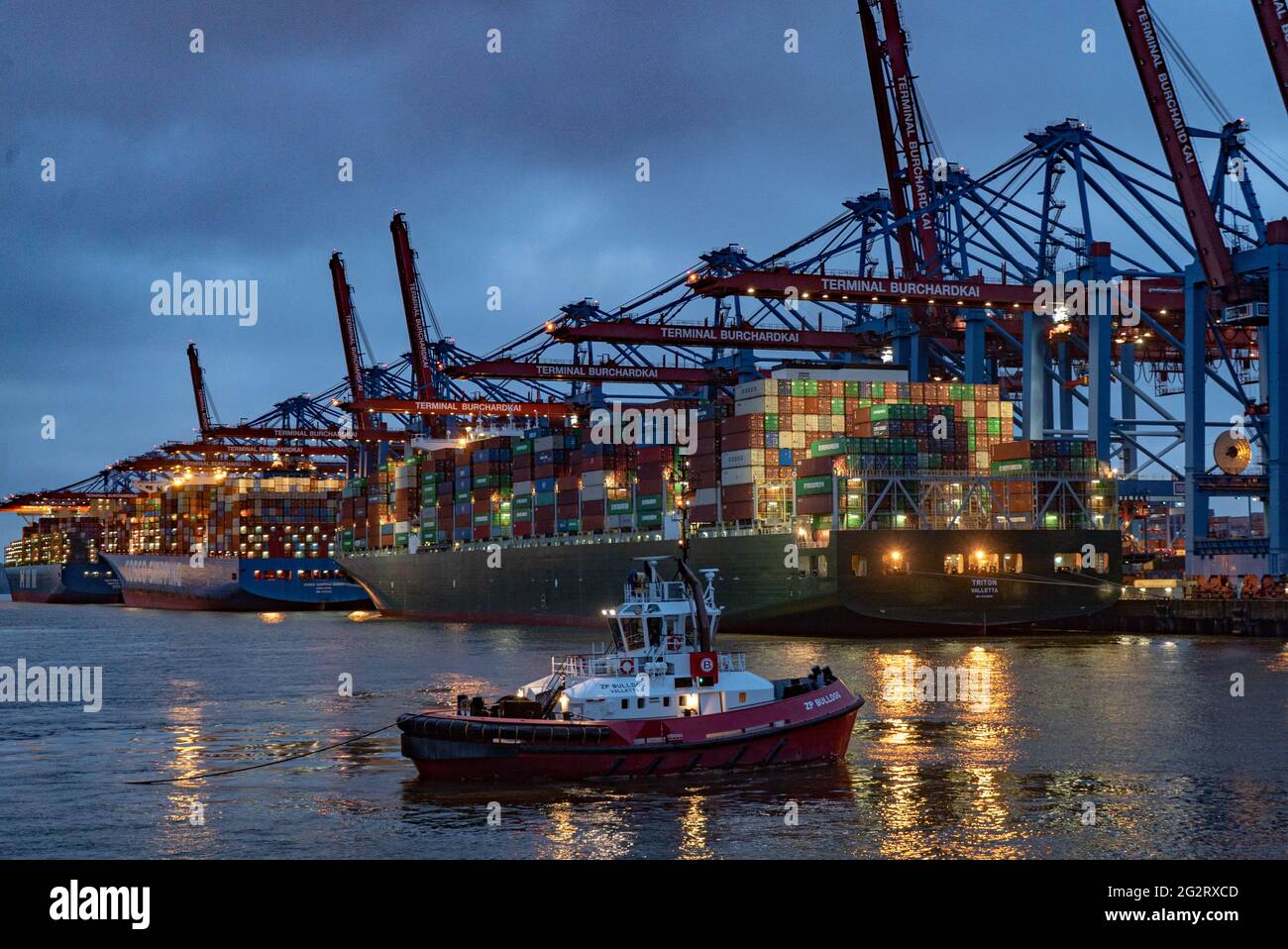 Port of Hamburg with its huge container terminals by night - CITY OF ...
