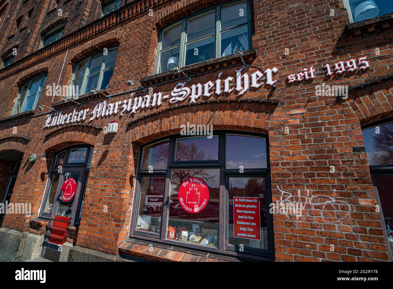 Lubeck marzipan hi-res stock photography and images - Alamy