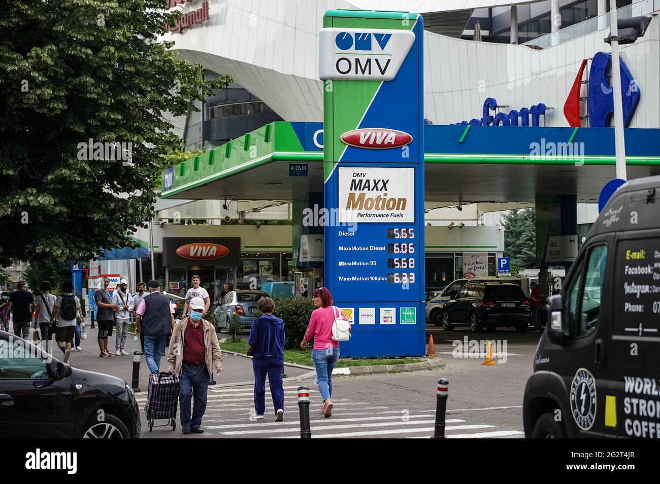 Omv building hi-res stock photography and images - Alamy