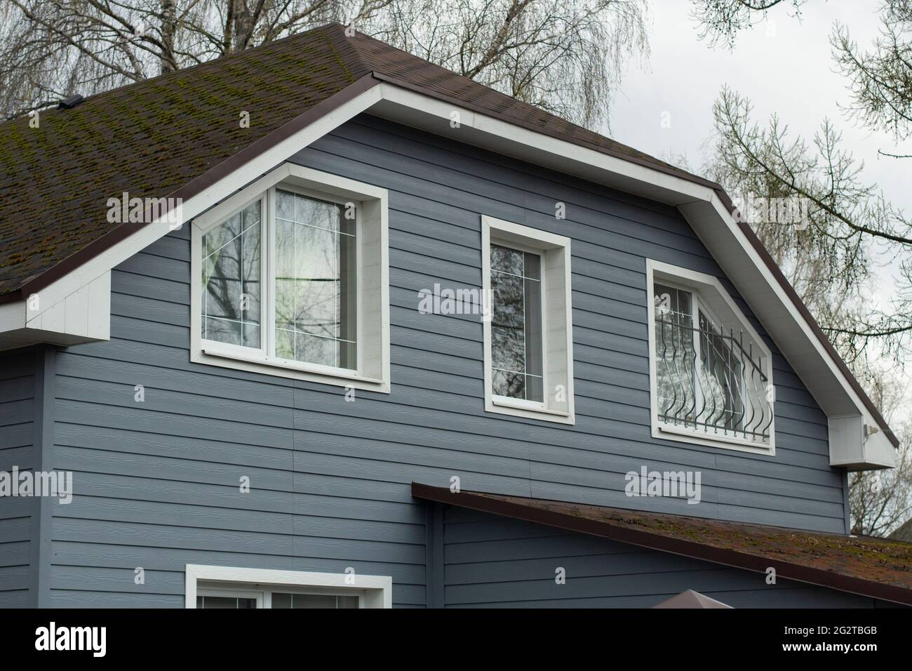 Country front yard night hi-res stock photography and images - Alamy