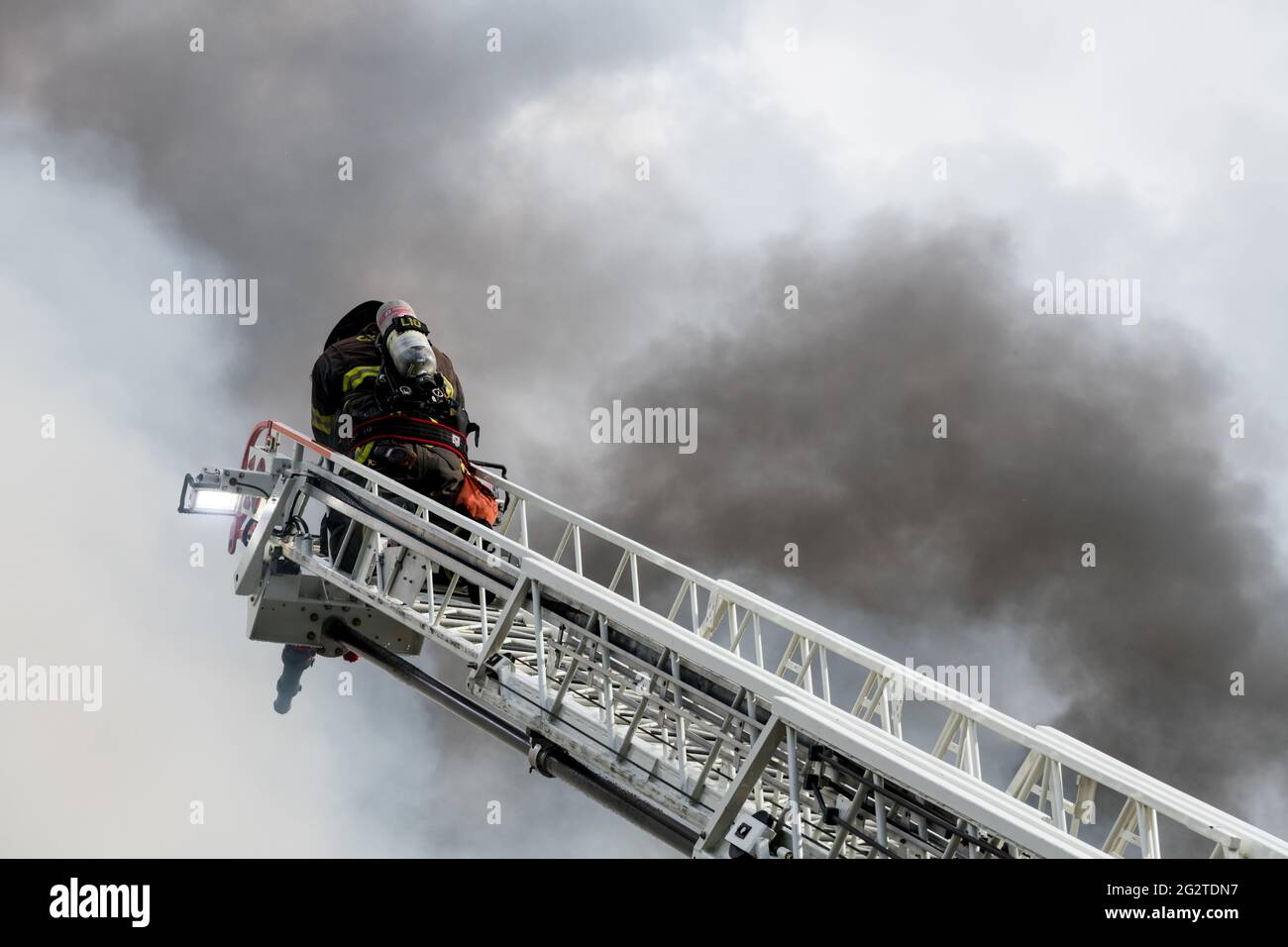 Seattle, USA. 8th Jun, 2021. Mid-day Seattle Fire Department responding ...
