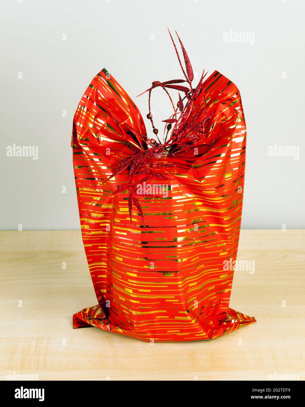 Wrappage hi-res stock photography and images - Alamy