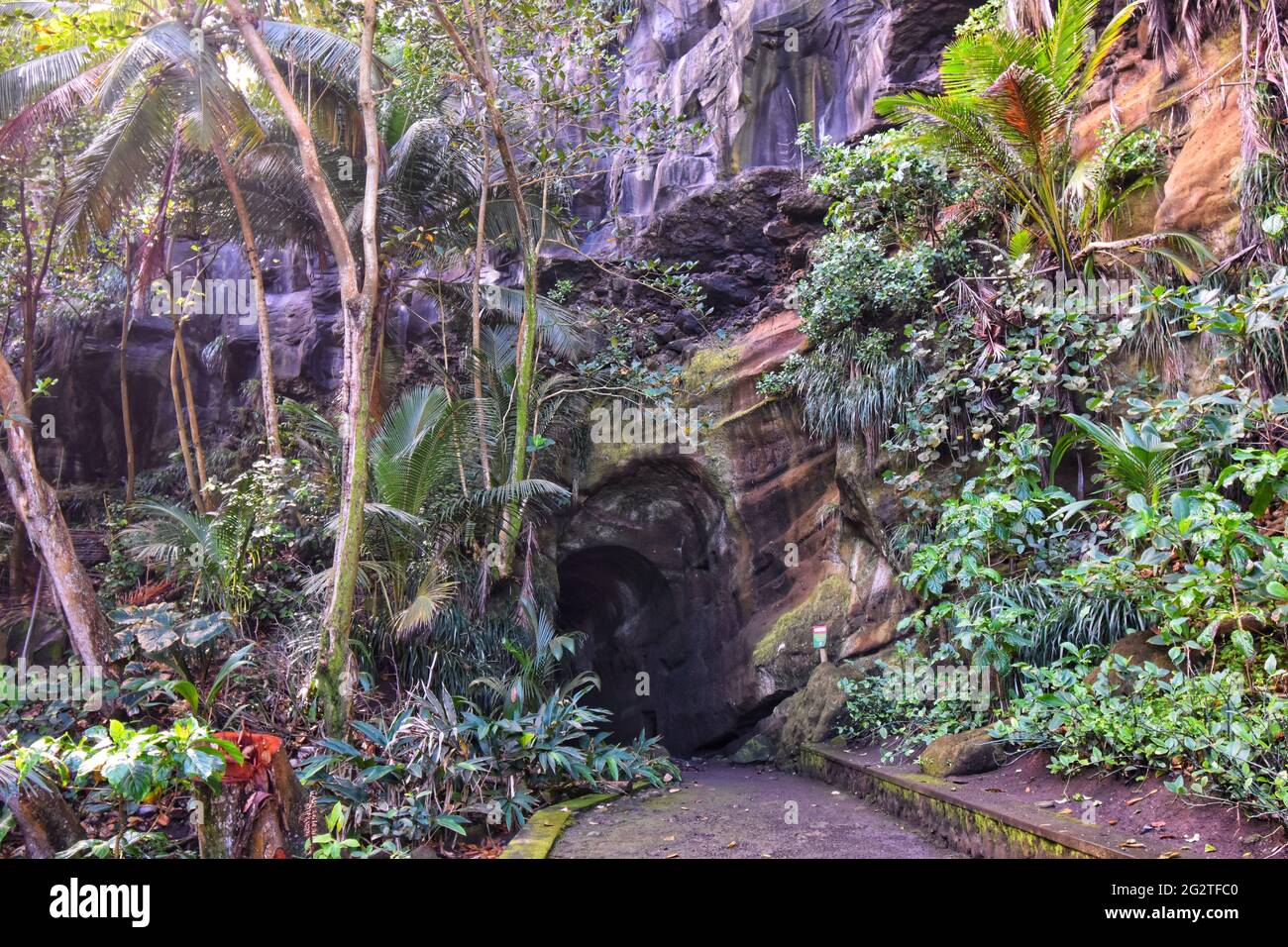 Black point hi-res stock photography and images - Alamy