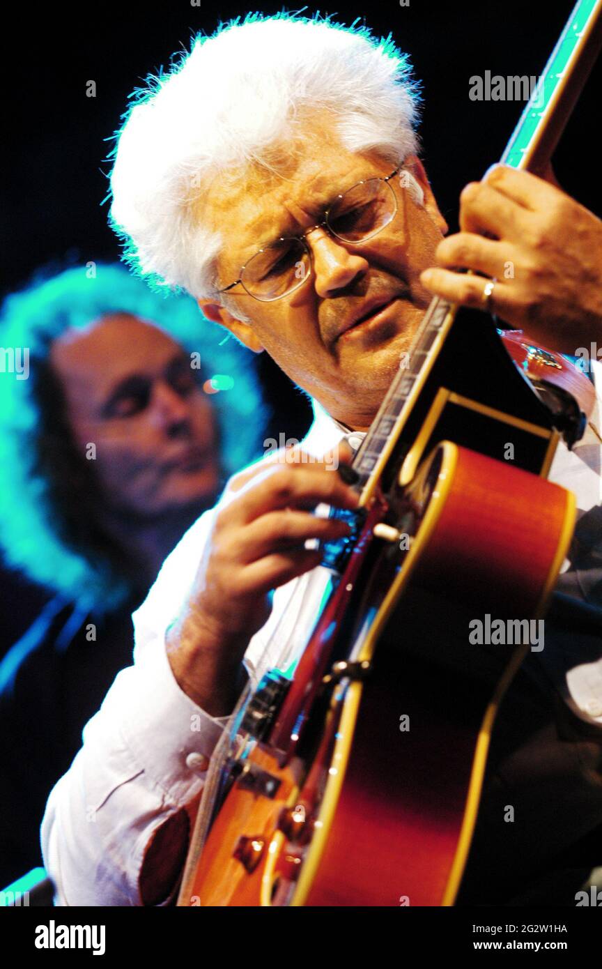 Larry Coryell Trio, Larry Coryell, Mark Egan, Danny Gottlieb, jazz ...