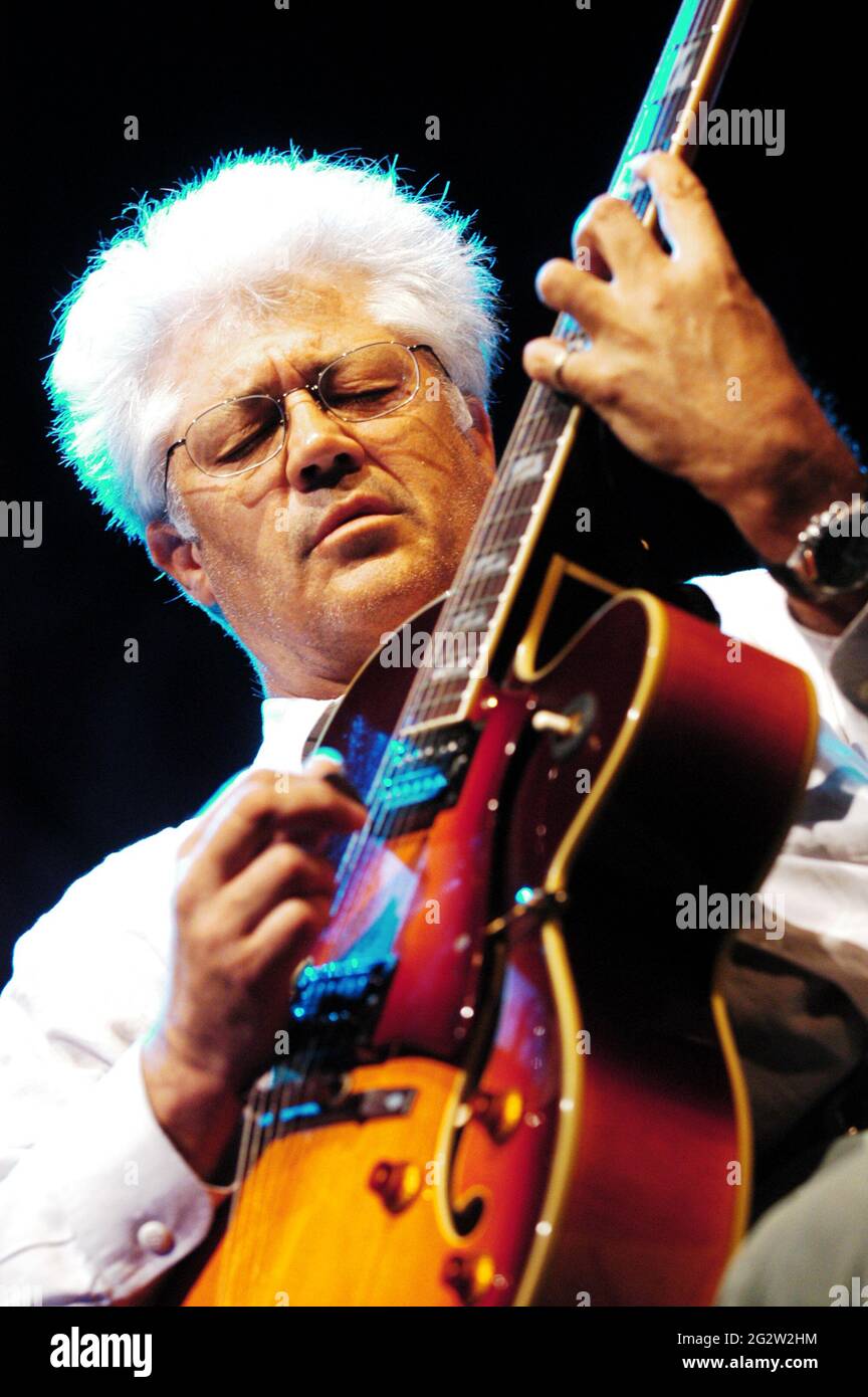 Larry Coryell Trio, Larry Coryell, Mark Egan, Danny Gottlieb, jazz ...
