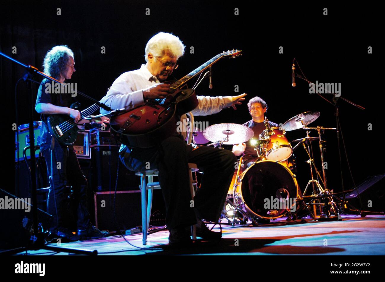 Larry Coryell Trio, Larry Coryell, Mark Egan, Danny Gottlieb, jazz ...