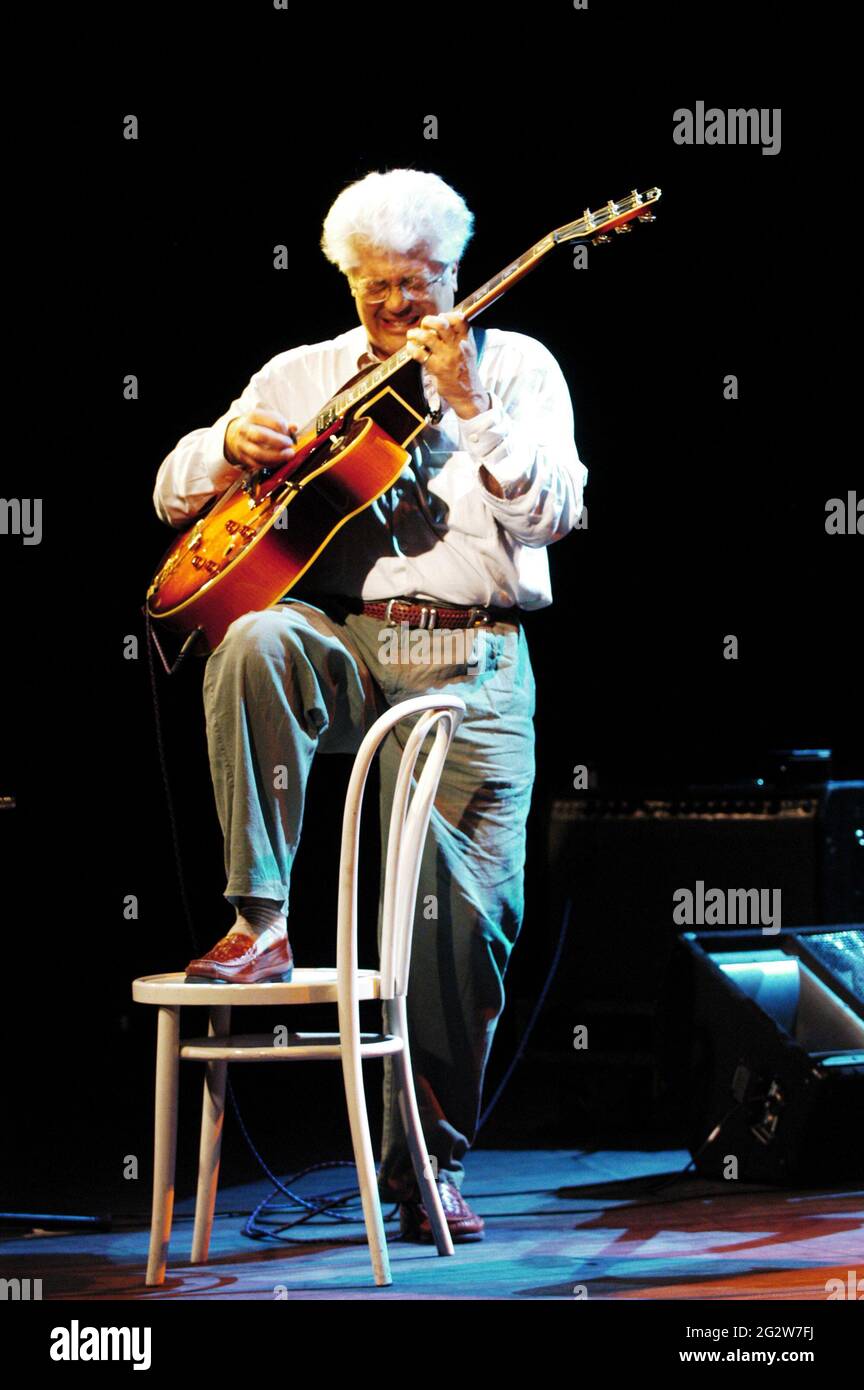 Larry Coryell Trio, Larry Coryell, Mark Egan, Danny Gottlieb, jazz ...