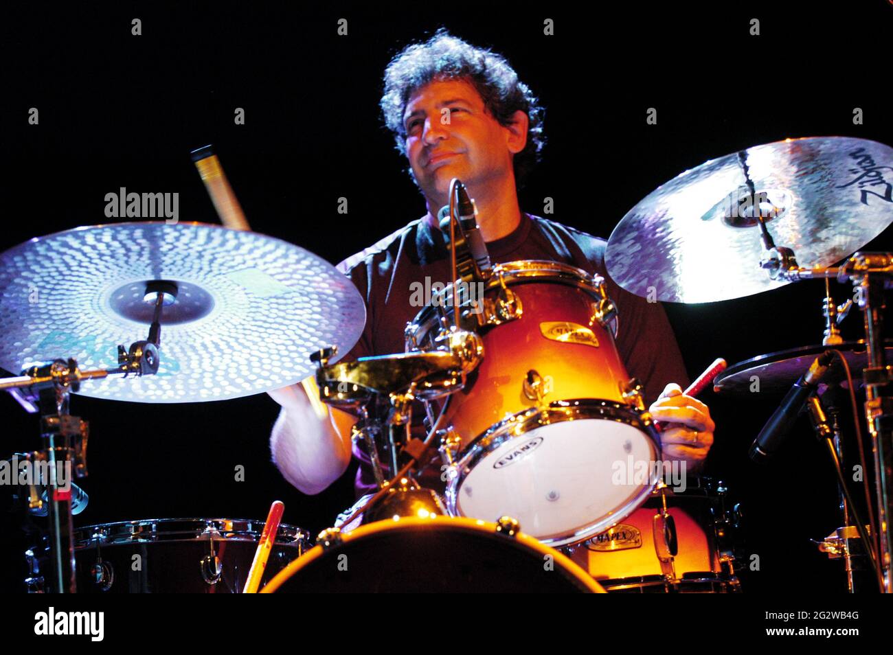 Larry Coryell Trio, Larry Coryell, Mark Egan, Danny Gottlieb, jazz ...