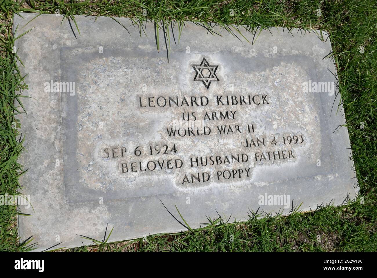 Leonard kibrick hi-res stock photography and images - Alamy