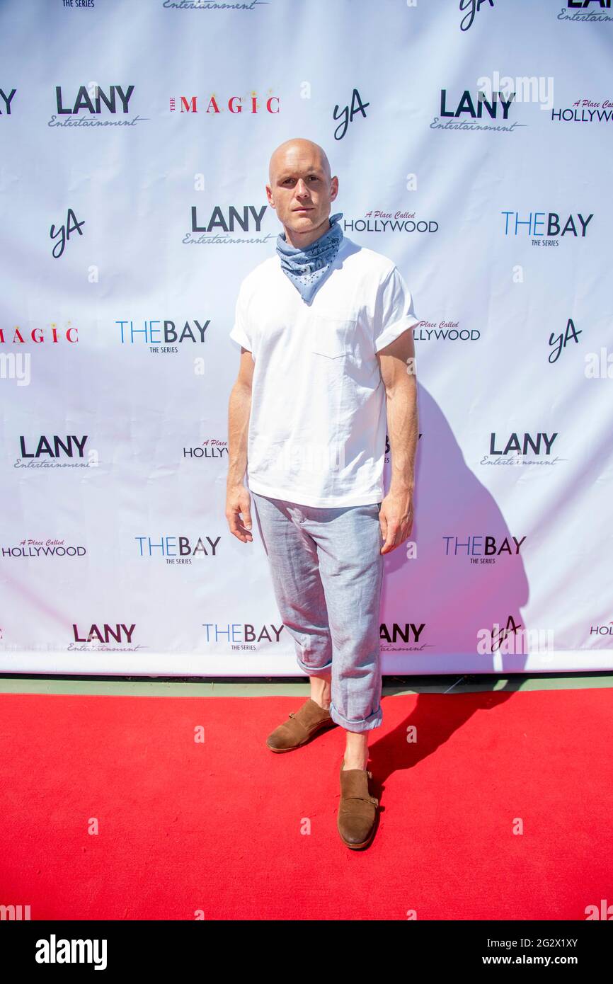 Mike Tarnofsky attends LANY Entertainment summer industry mixer at ...