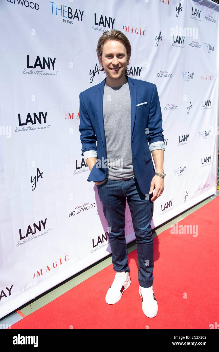 Eric Nelsen attends LANY Entertainment summer industry mixer at private ...