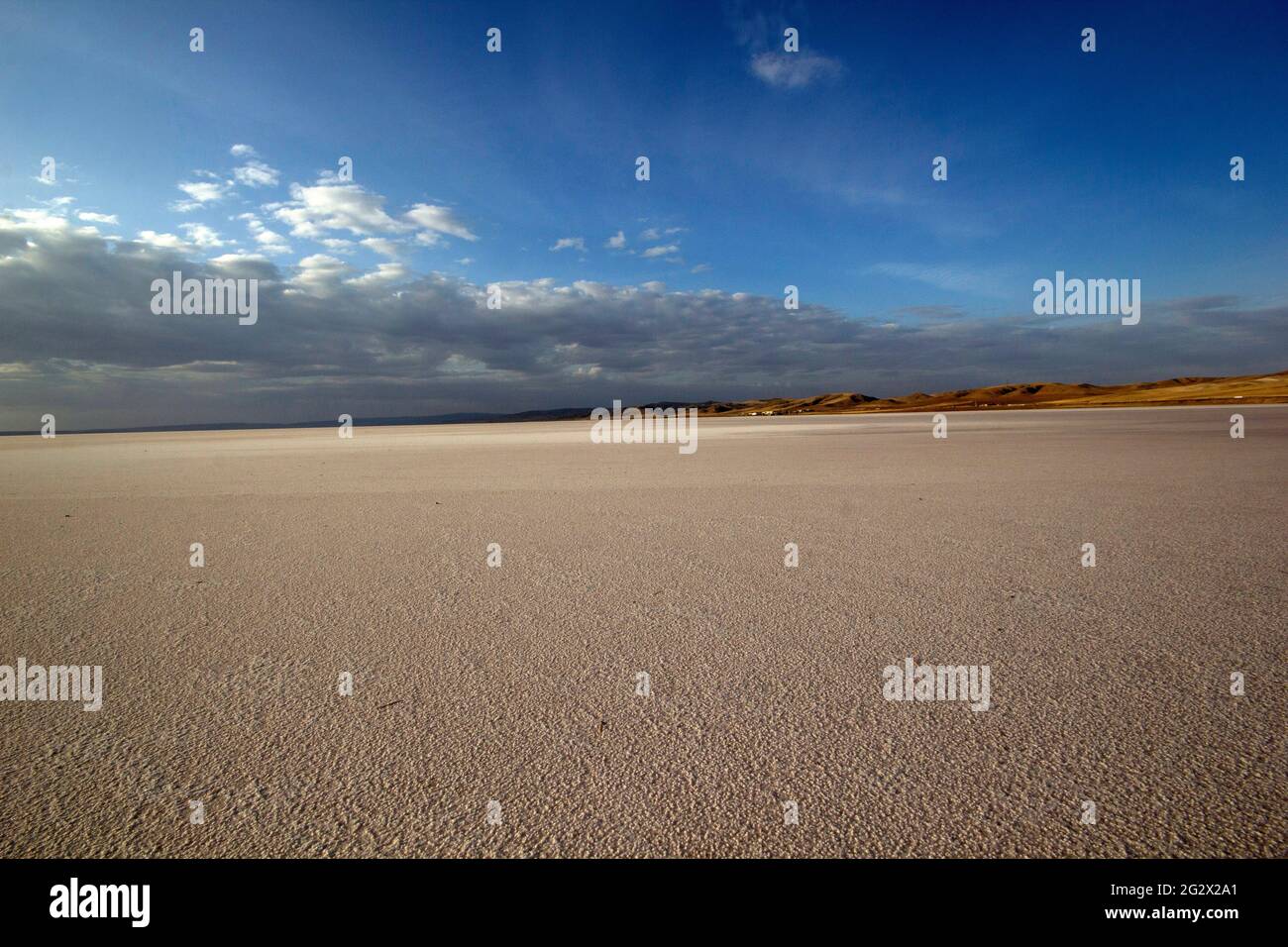 Tuz Golu Turkey. Salt Lake. White salt water Stock Photo - Alamy