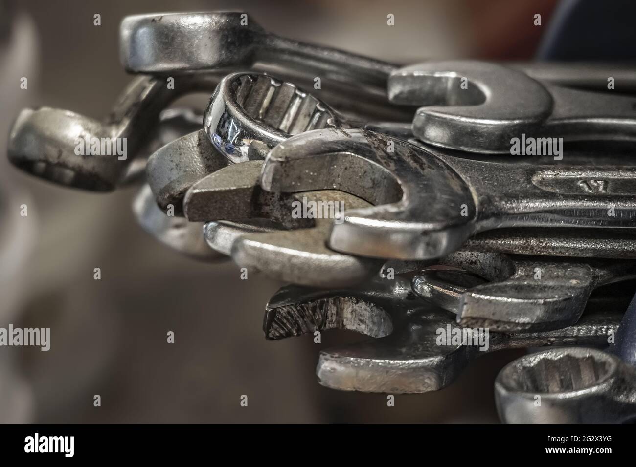 Mechanical tools hi-res stock photography and images - Alamy