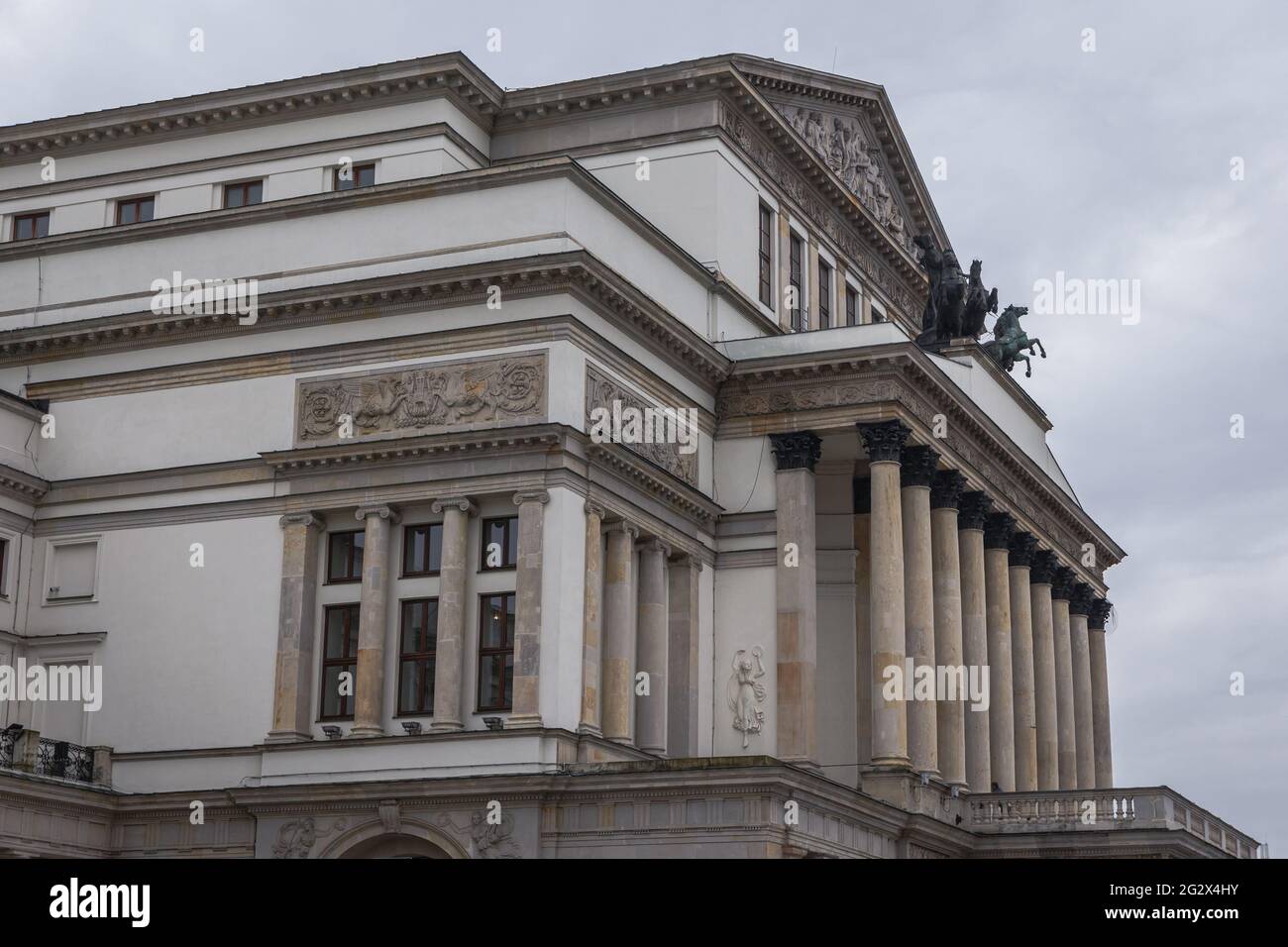 National grand theatre opera house hi-res stock photography and images ...