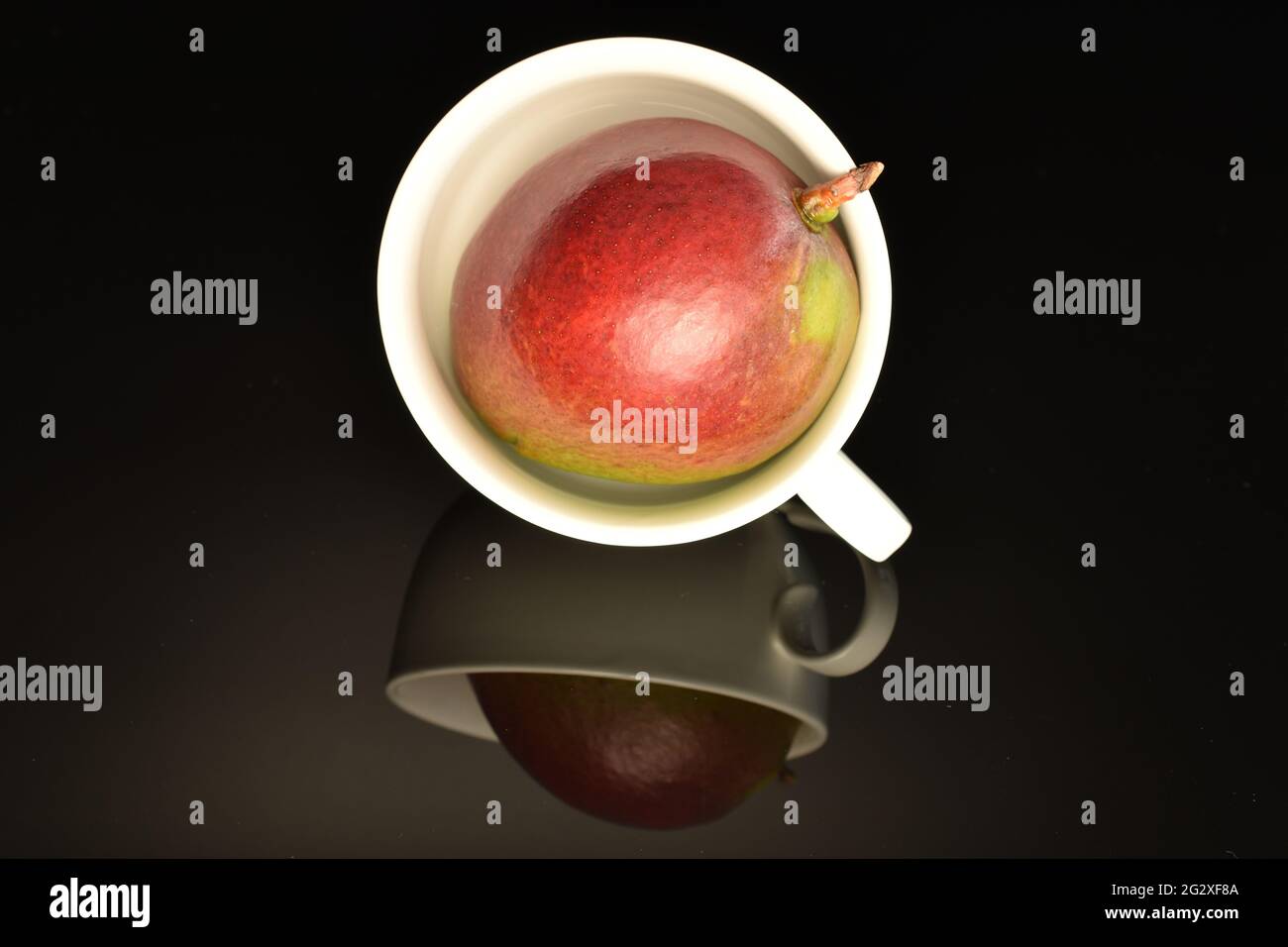 Red mango cup hi-res stock photography and images - Alamy