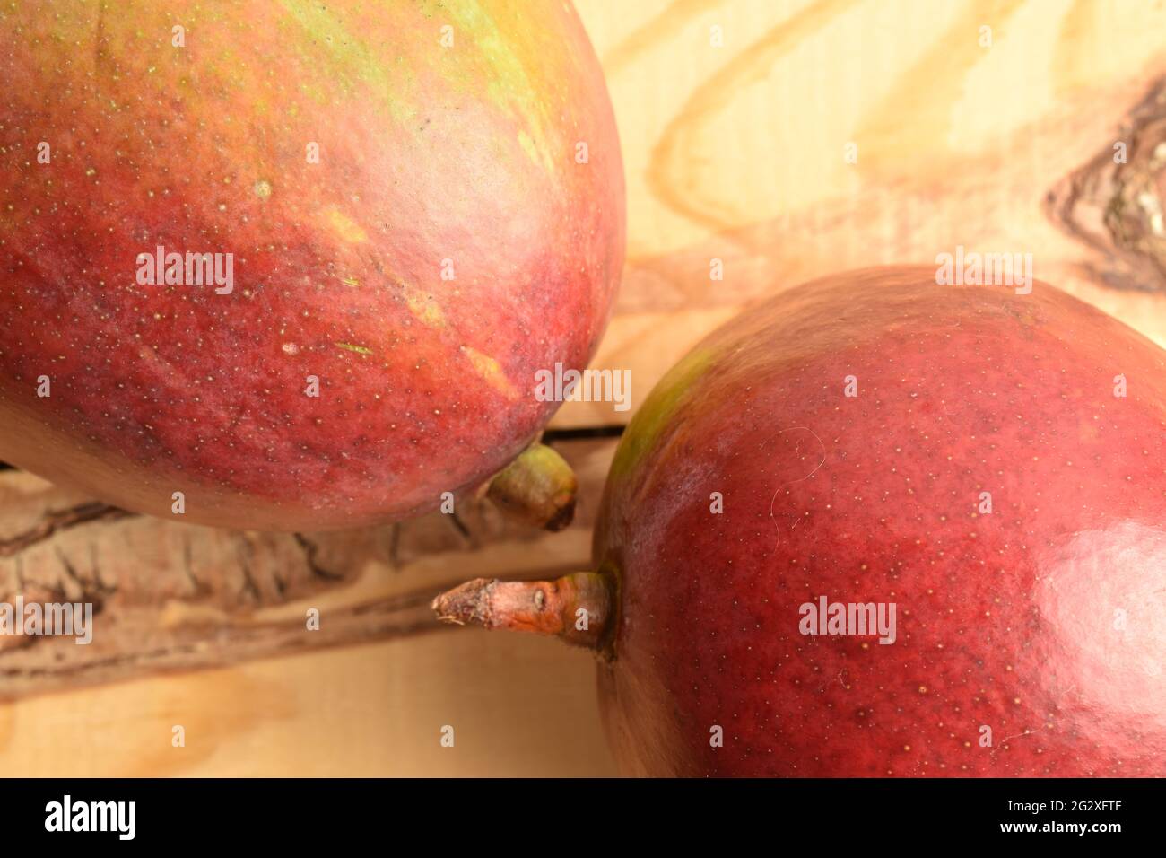 Table of mangoes hi-res stock photography and images - Alamy