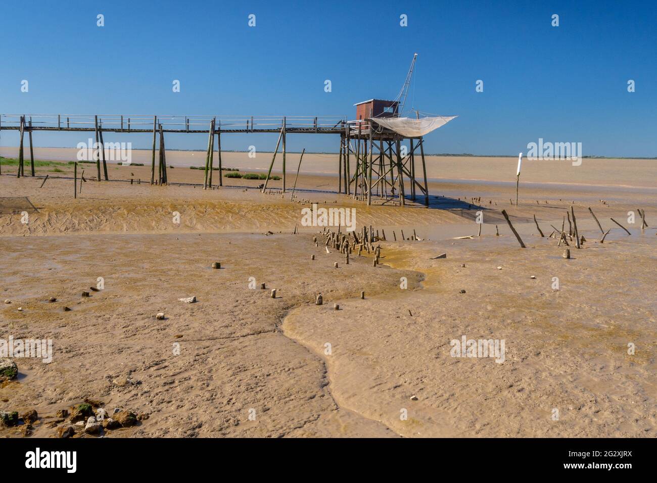 Intertidal mudflats french atlantic hi-res stock photography and images ...