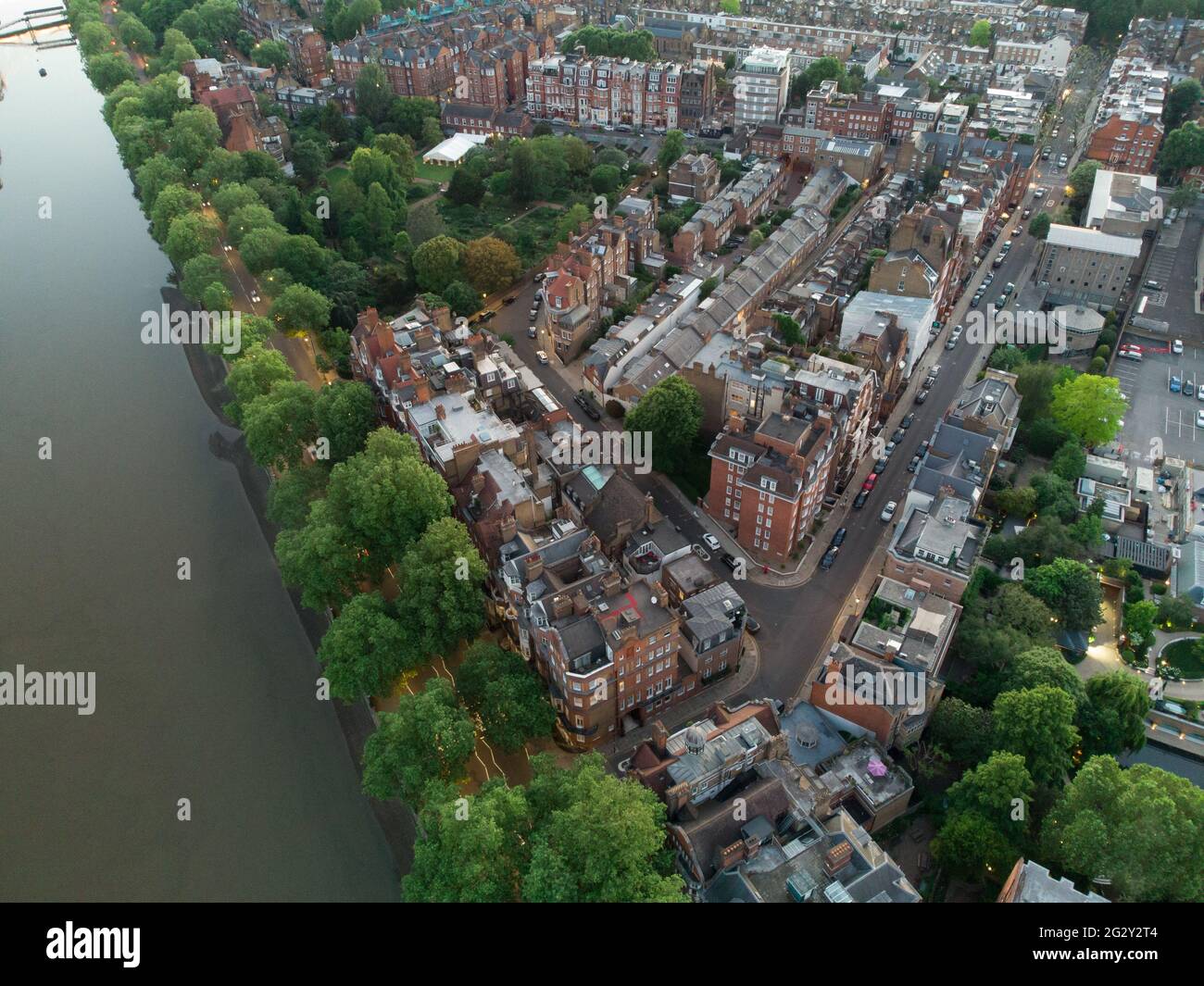 Chelsea Embankment, London, England Stock Photo - Alamy