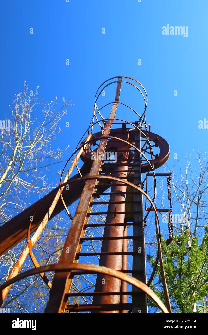 Rusty industrial machine hi-res stock photography and images - Alamy