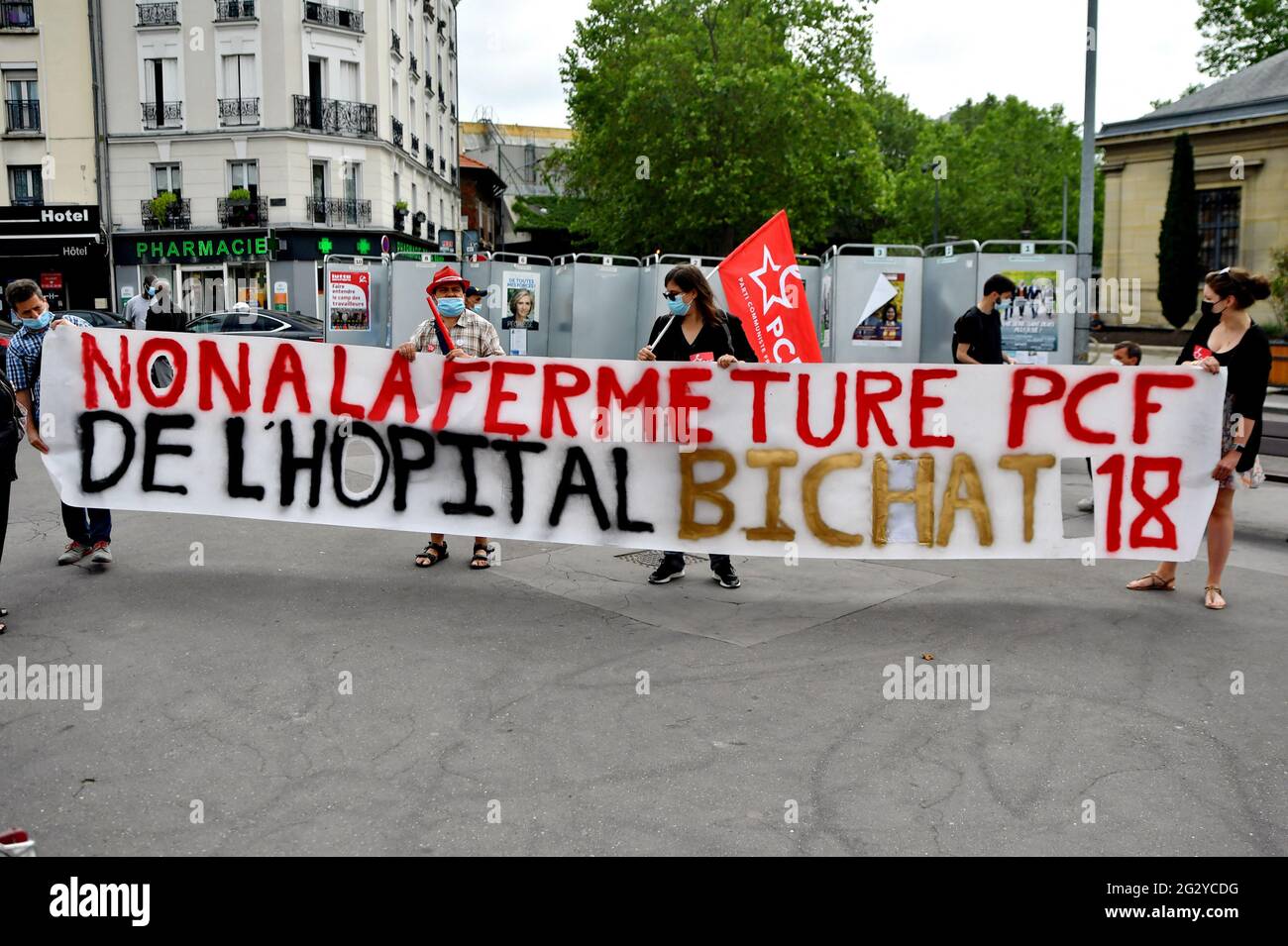 No to the closure of Bichat and Beaujon hospitals demonstration for the ...