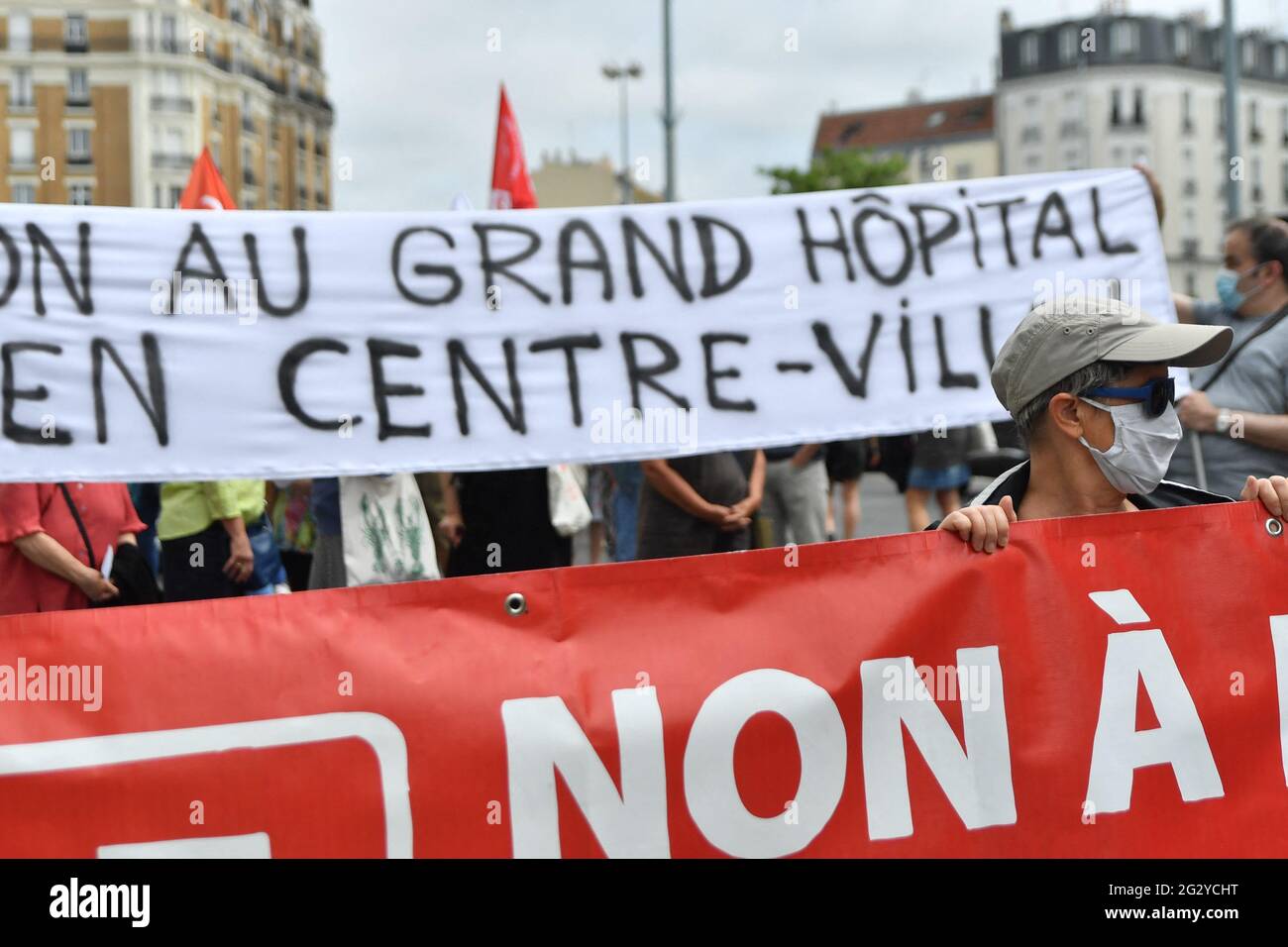 No to the closure of Bichat and Beaujon hospitals demonstration for the ...