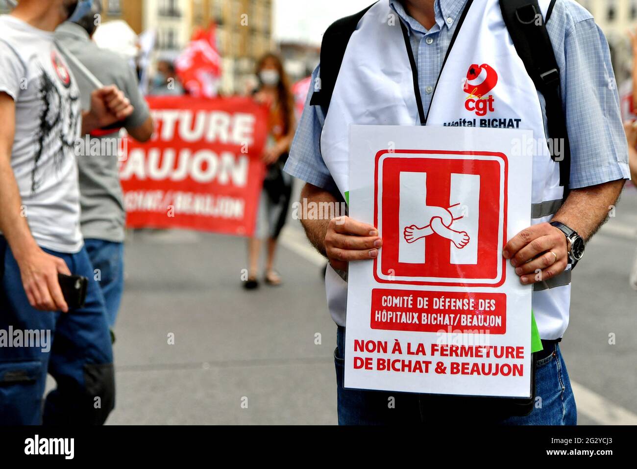 No to the closure of Bichat and Beaujon hospitals demonstration for the ...