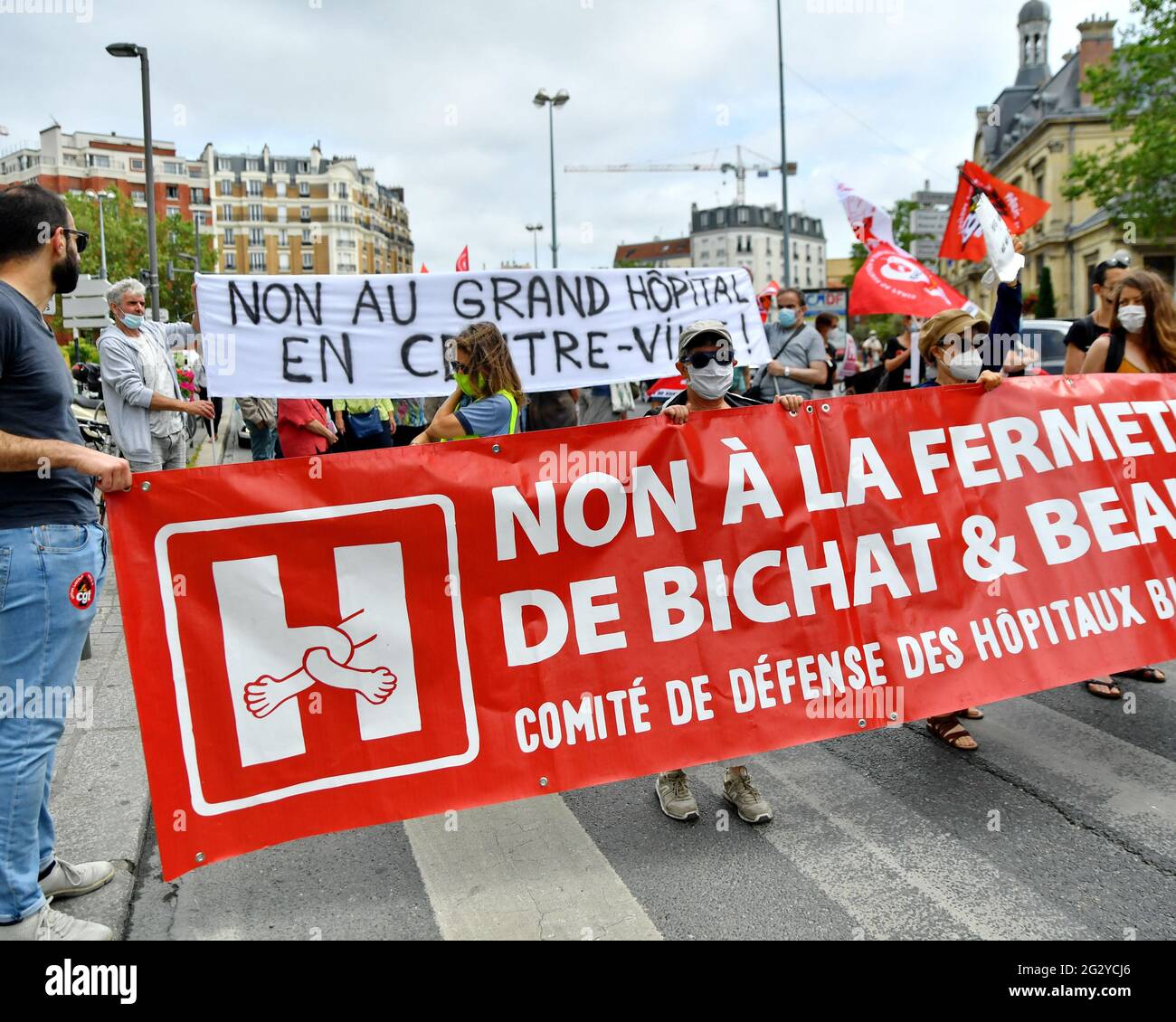 No to the closure of Bichat and Beaujon hospitals demonstration for the ...