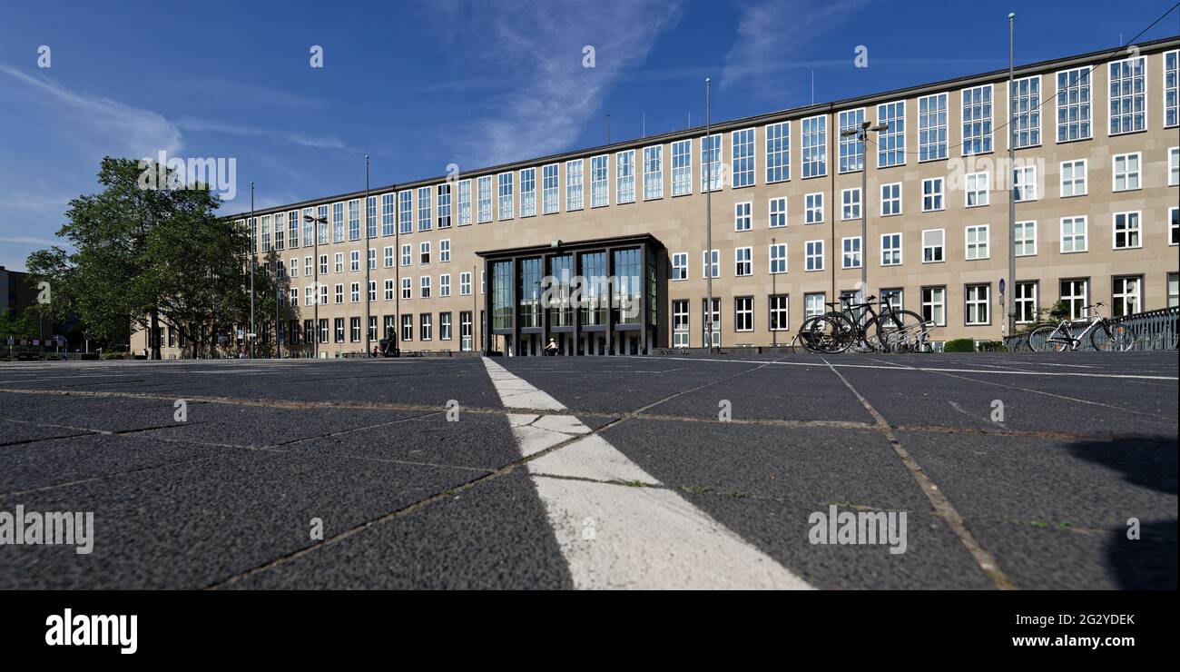 Koln campus hi-res stock photography and images - Alamy