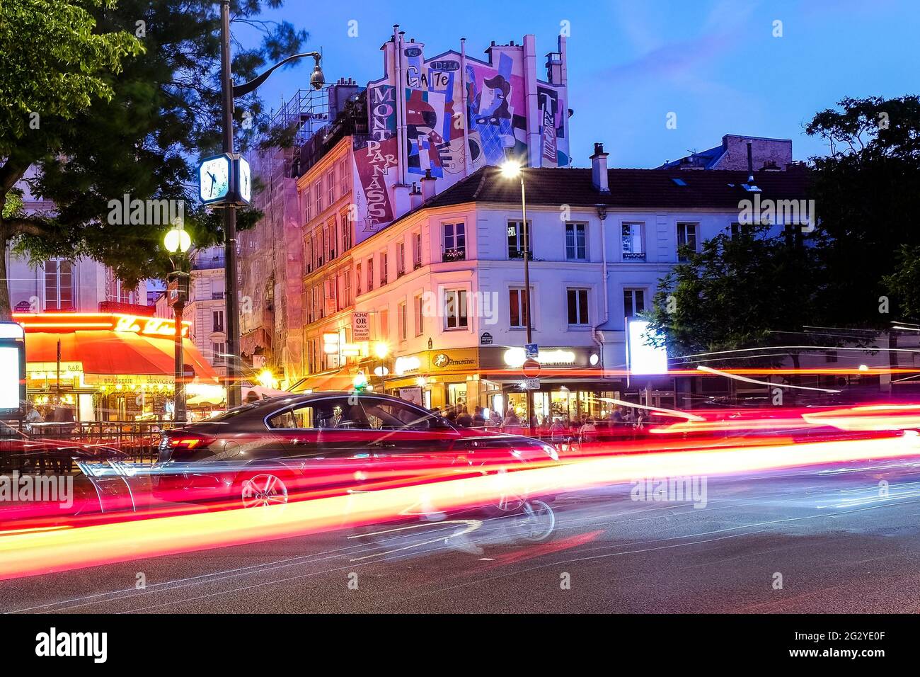 Parisian sightseeing hi-res stock photography and images - Alamy