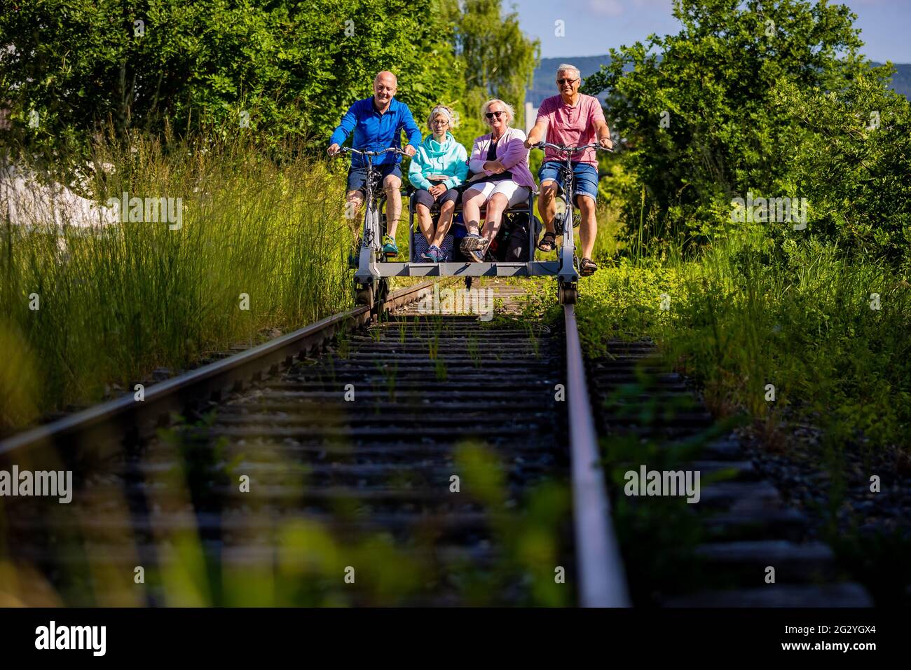 Rinteln, Germany. 13th June, 2021. A friendly couple takes a ride with ...