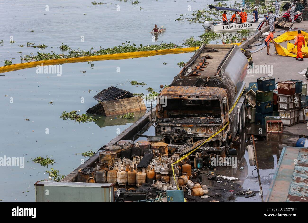 Fire bridge tanker truck hi-res stock photography and images - Alamy